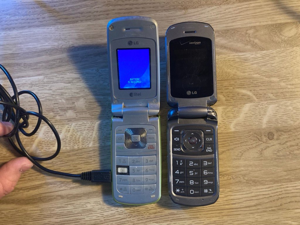 Ancient Alien Technology III: Flip Phones – The Portly Politico